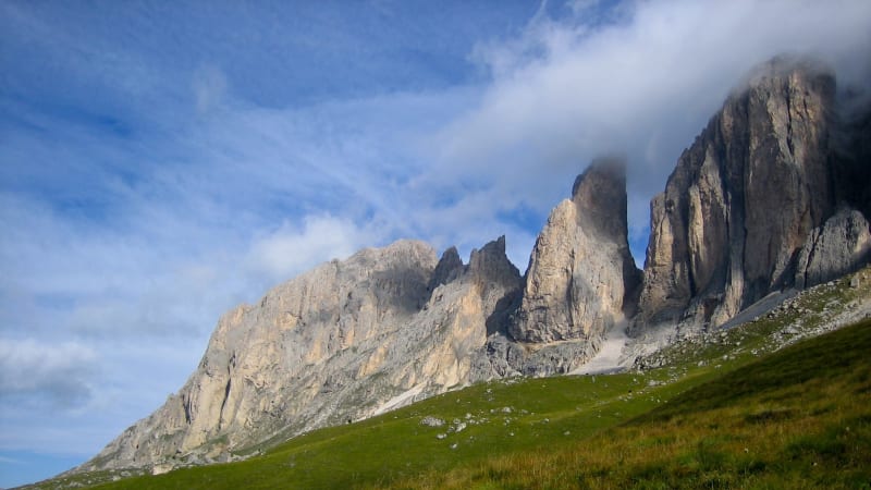 Til fots gjennom i Dolomittenes naturparker